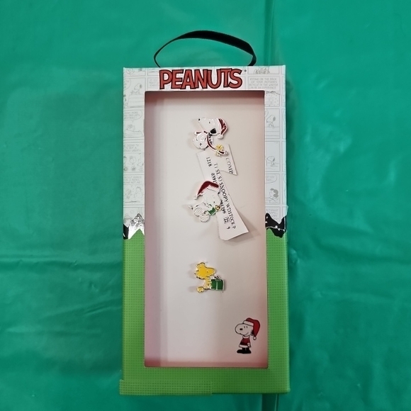 La Rocks | Jewelry | Peanuts Snoopy And Woodstock Holiday Brooch Set ...